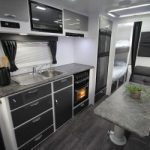 Paramount Signature 21.6 | Eastern Caravans
